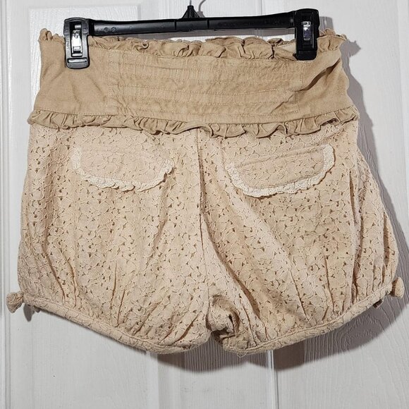 LIZ LISA | Shorts | Liz Lisa Lace Cutwork Balloon Shorts | Poshmark